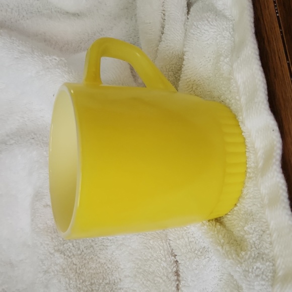 Anchor Hocking | Dining | Vintage Anchor Hocking Fire King Mug Yellow ...